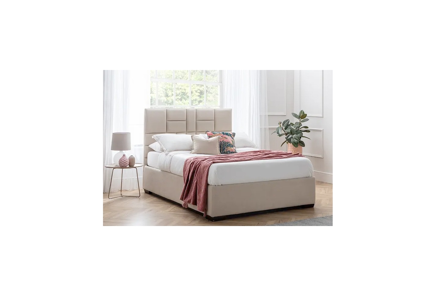 Mondrian a Bed for Art Lovers up to 40cm Storage Depth